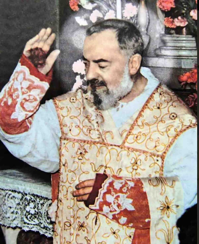 São Padre Pio, saiba sua oração, dia, frases, profecias e milagres