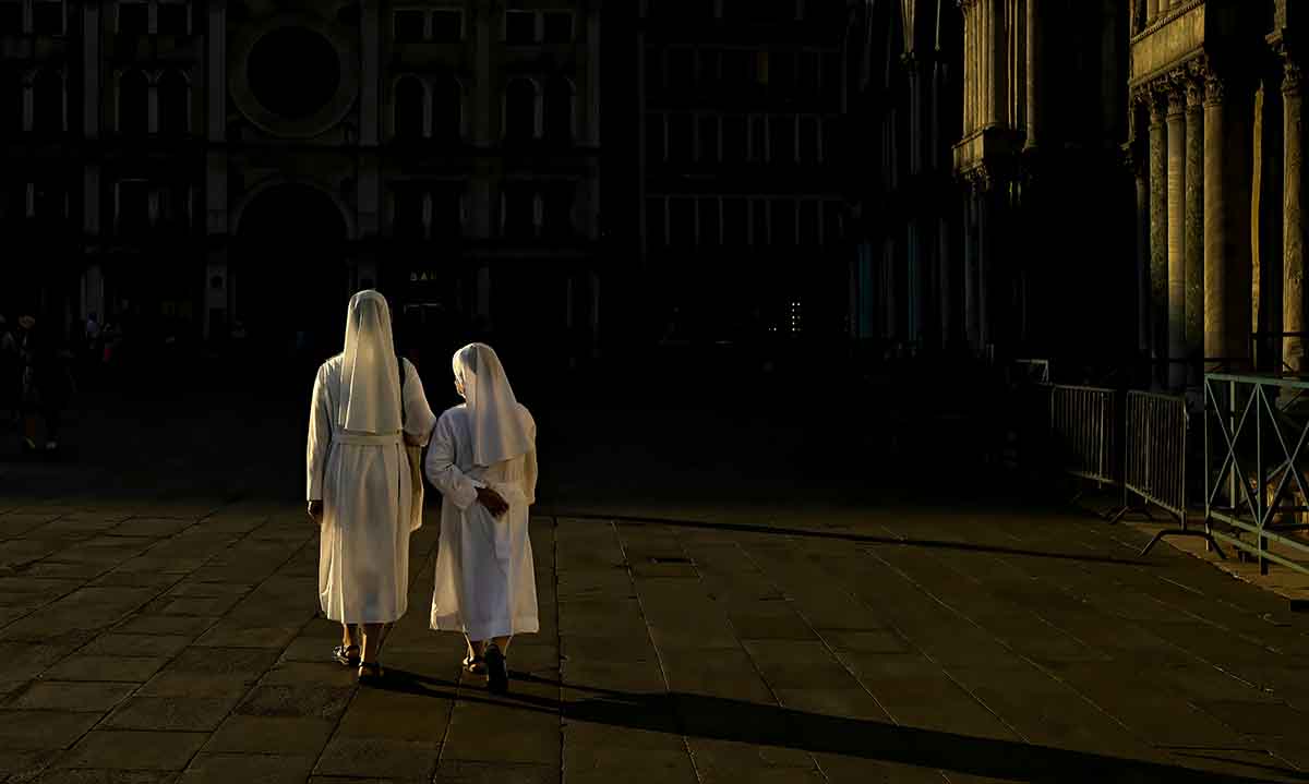 Como se tornar freira da igreja católica, saiba o que precisa