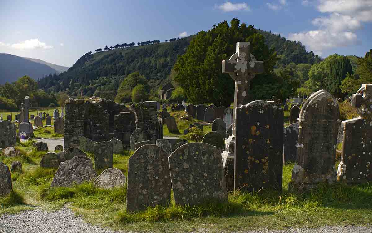 Dia de finados, saiba o significado para os devotos católicos