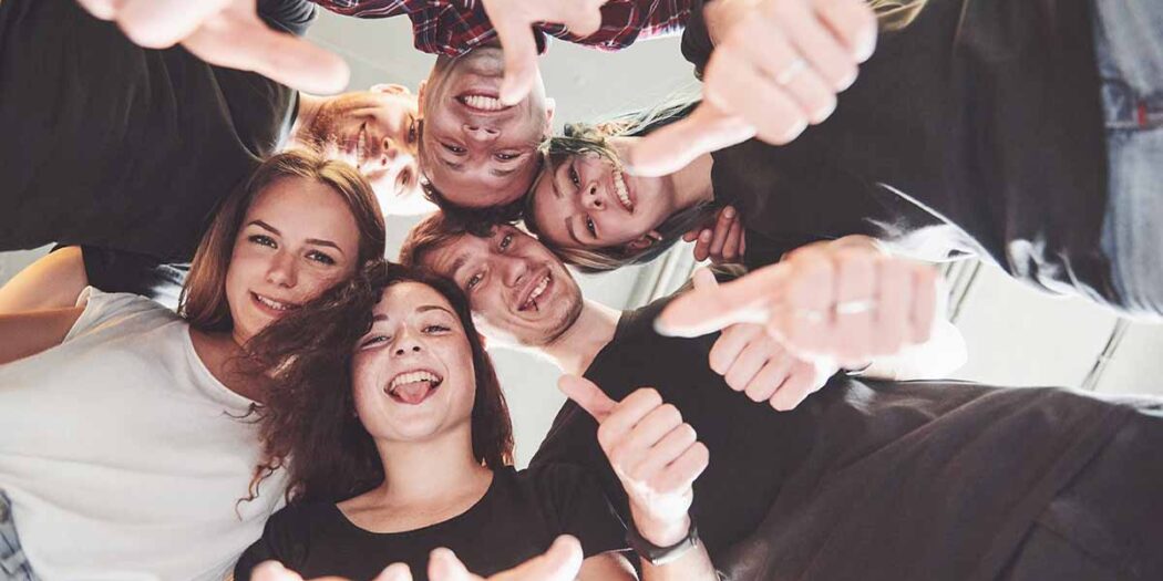 Generosidade na bíblia: sendo um jovem católico generoso sempre