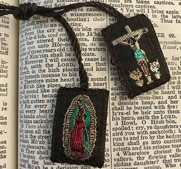 Escapulário sagrado é um poderoso devocional da igreja católica